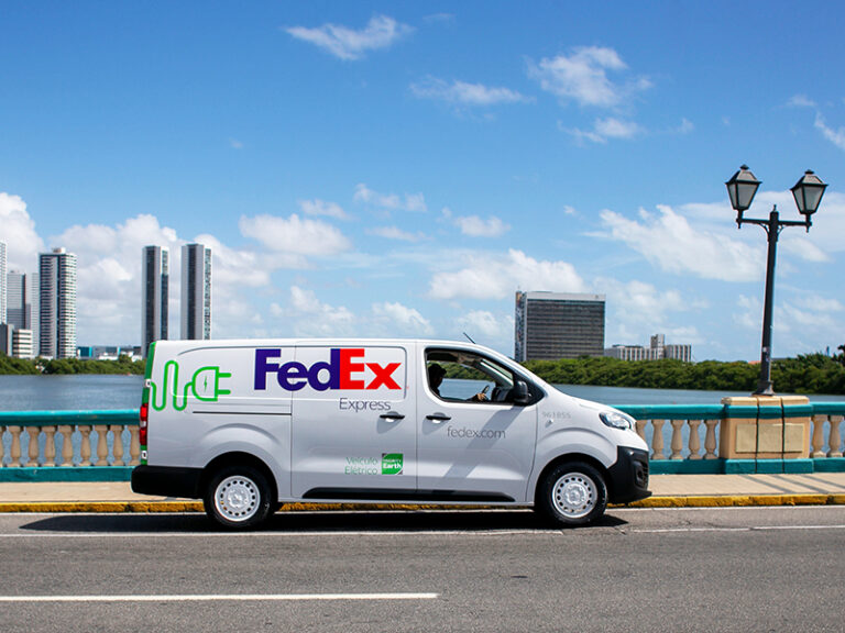 FedEx Express moderniza a sua operação com novos carros elétricos no ...